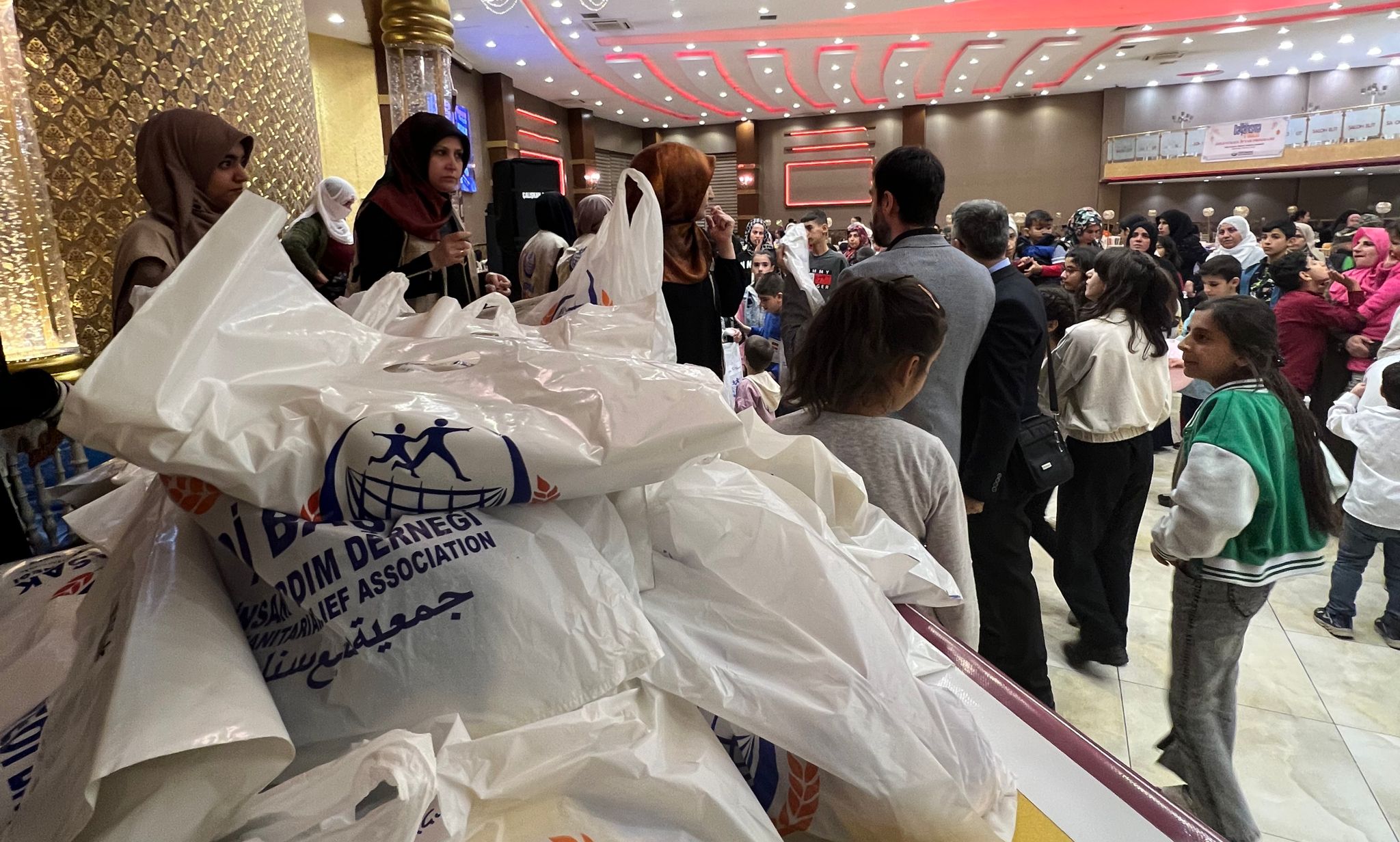 Yedi Başak İnsani Yardım Derneği, Yetim çocukları Iftar Programında ...