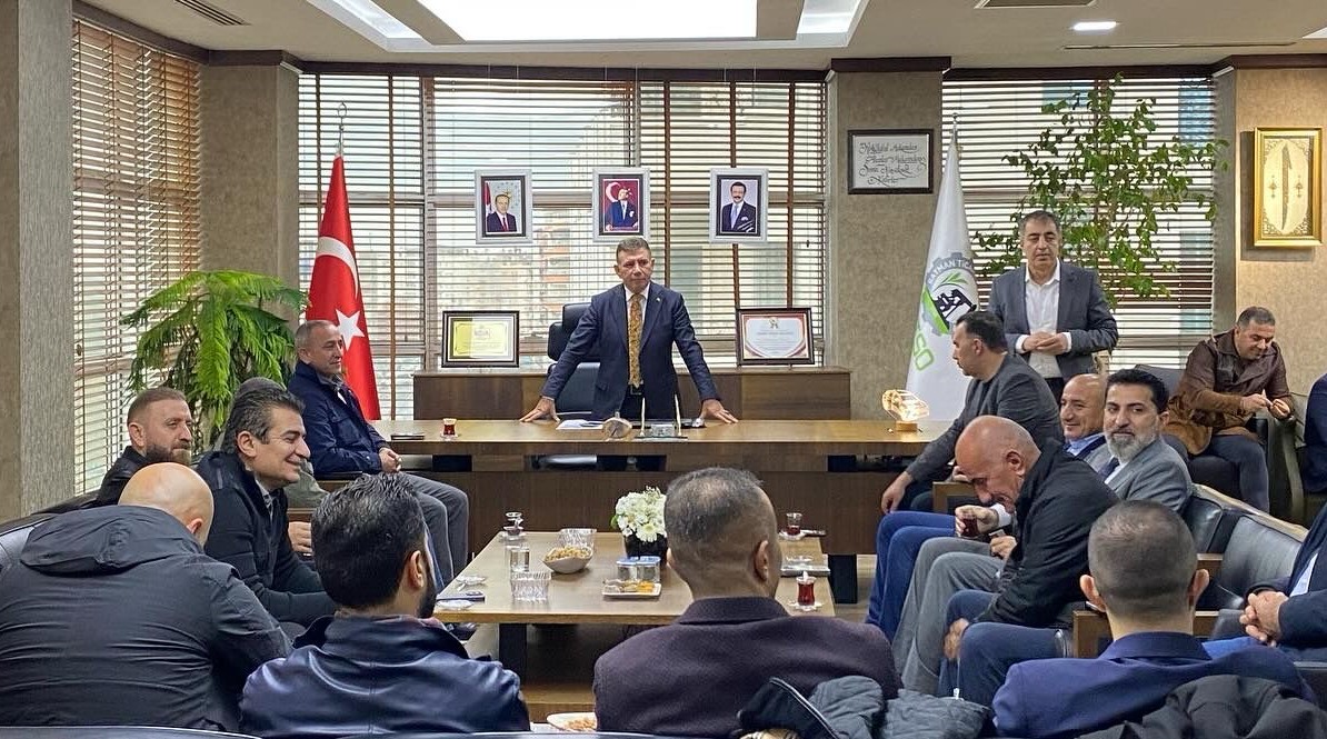 BATSO Başkanı Abdulkadir Demir Kürt Yatırımcı Iş Insanlarını Makamında ...