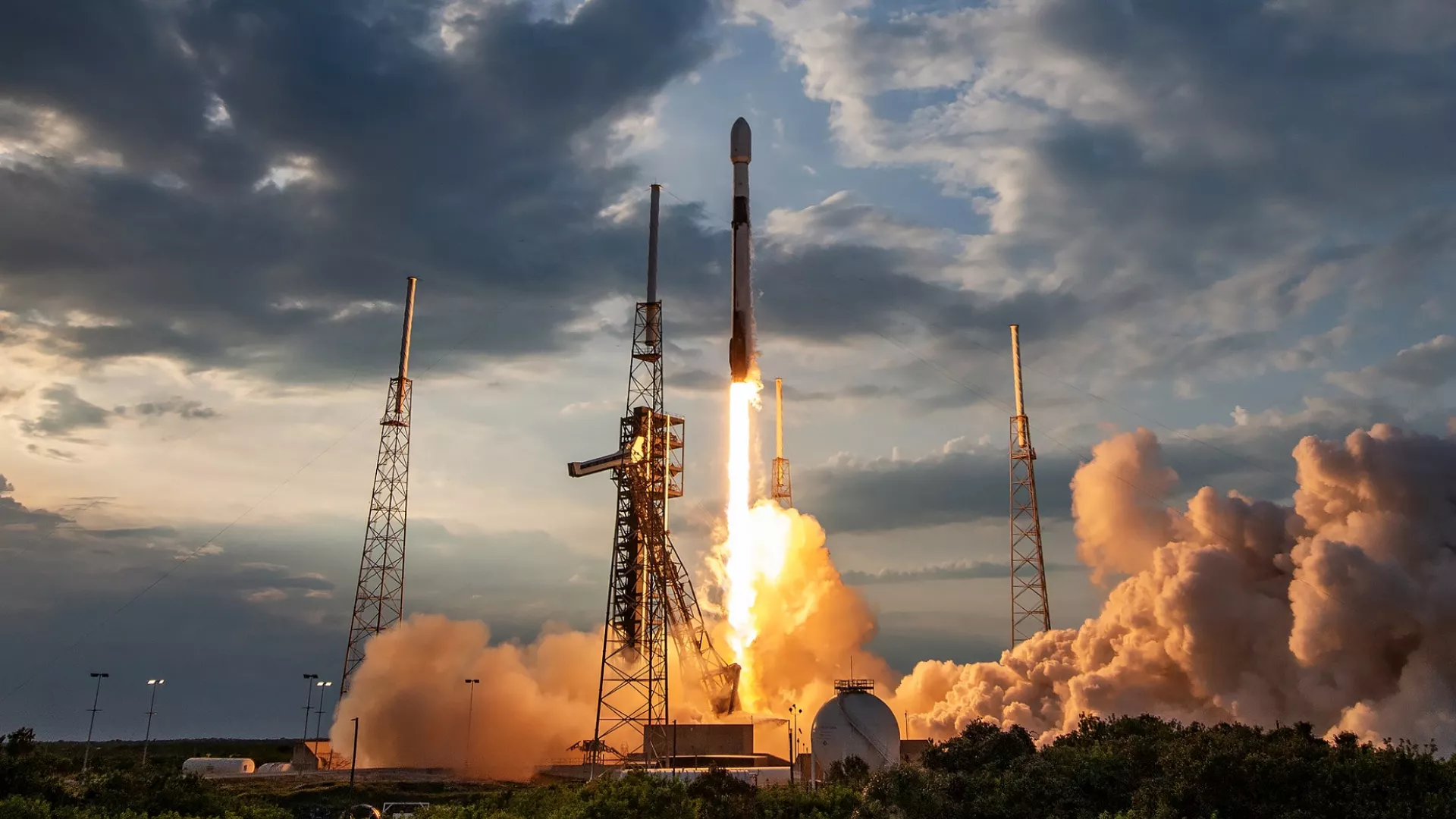 Türkiye'nin Ilk Yerli üretim Haberleşme Uydusu Türksat 6A Uzay ...