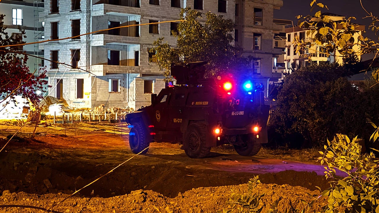 Van'da Baba Ve 3 Kızına Silahlı Saldırı • Batman Burada