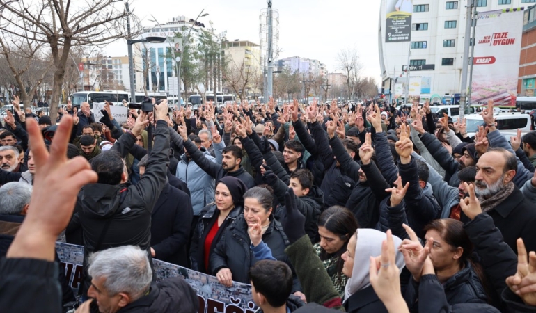Vakıfbank Batman’da Güneş Santrali Kuracak • Batman Burada